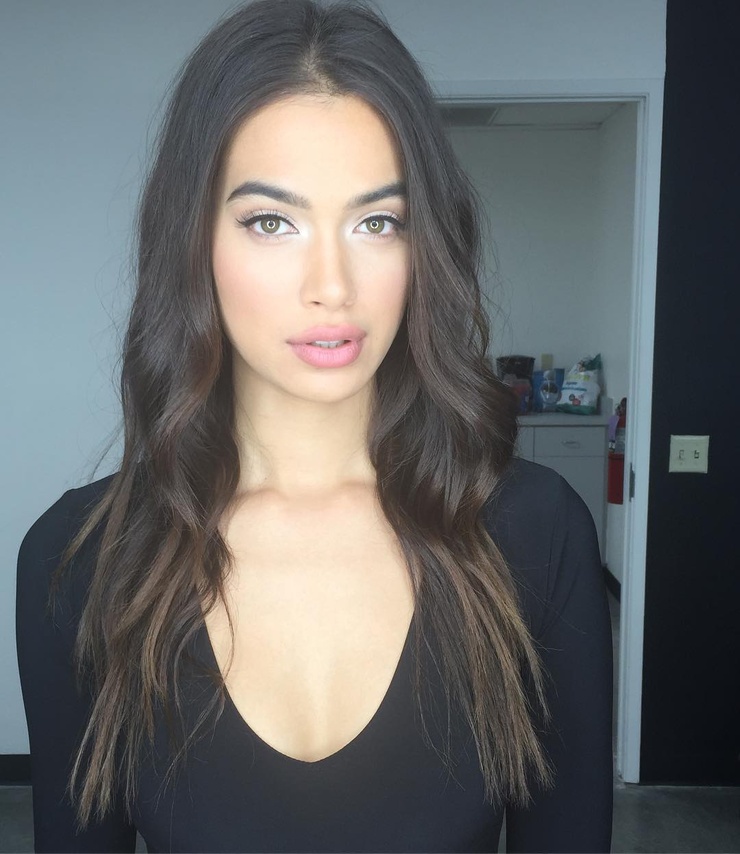 Picture of Rona Mahal