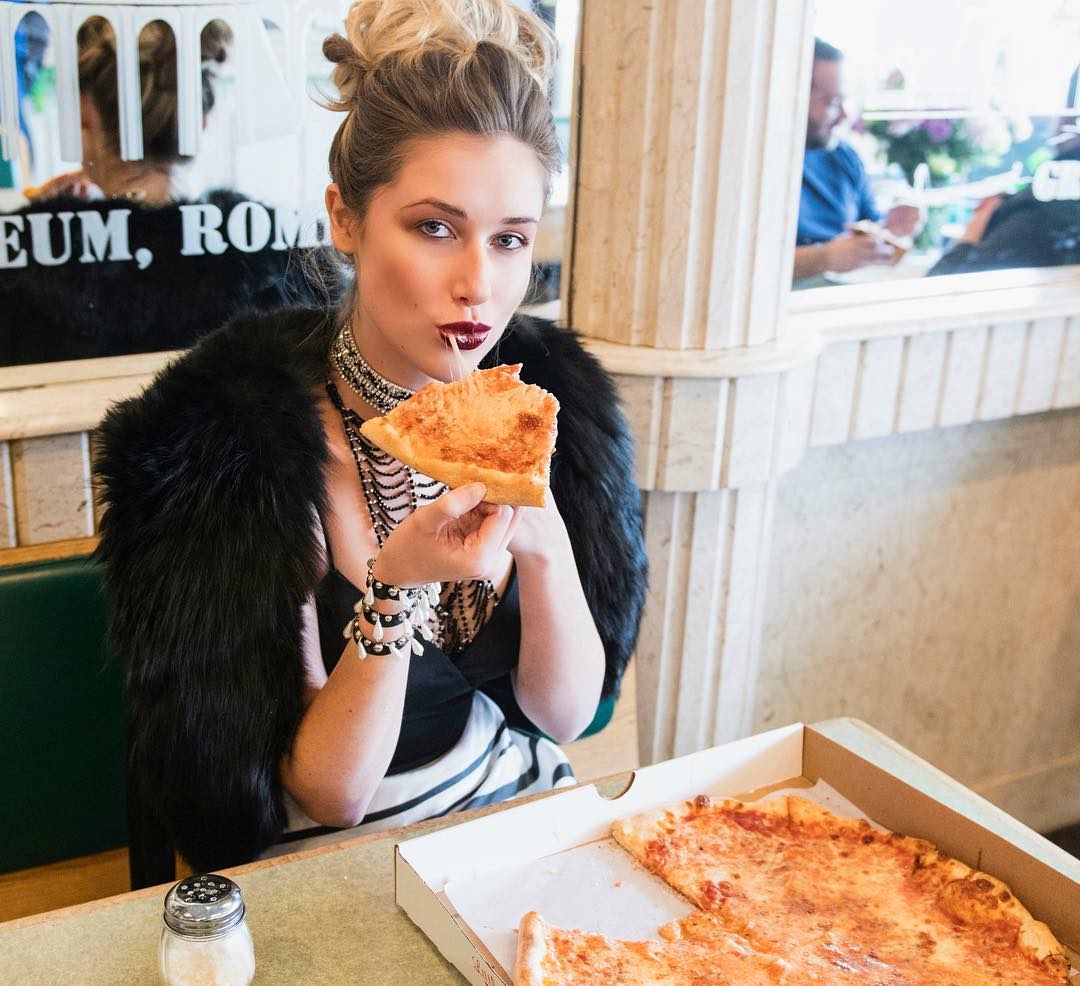 Noelle Foley image