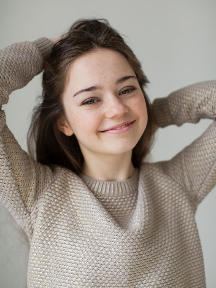 Ella Lee image
