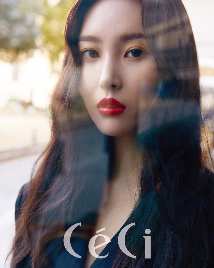Picture of Lee Sunmi