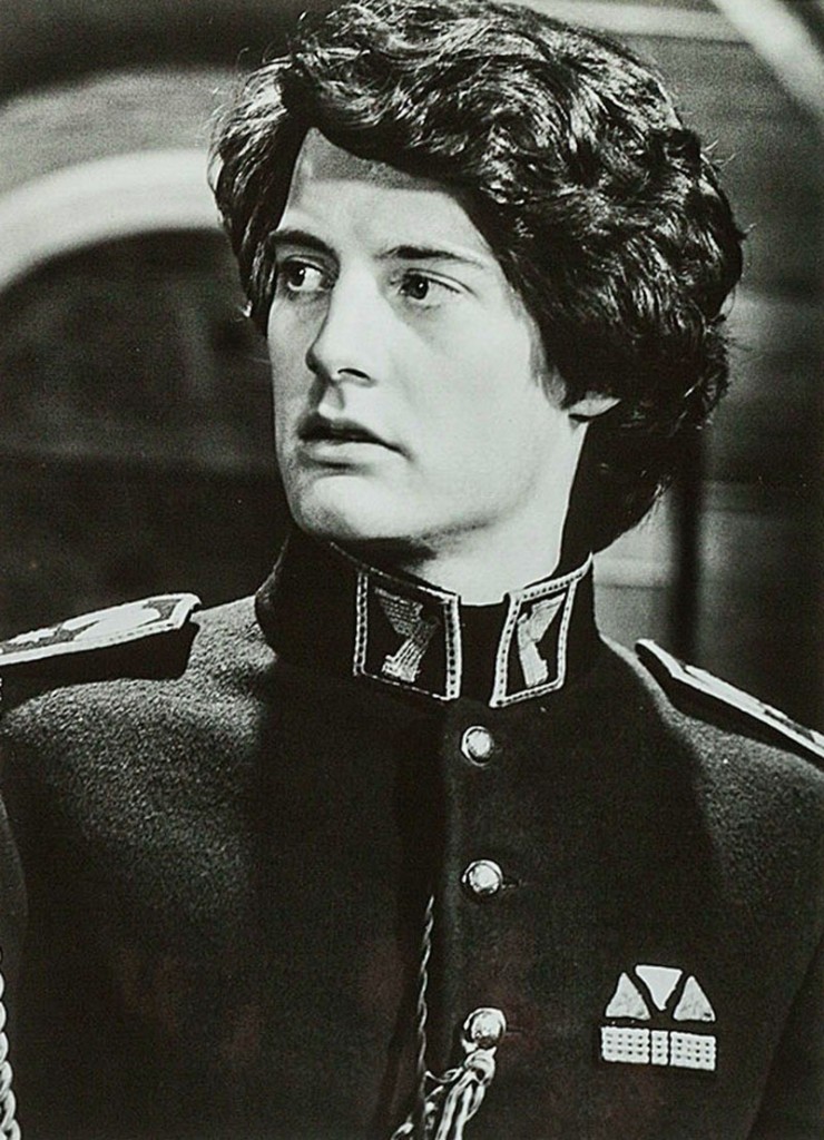 Kyle McLaughlin..Laura Dern