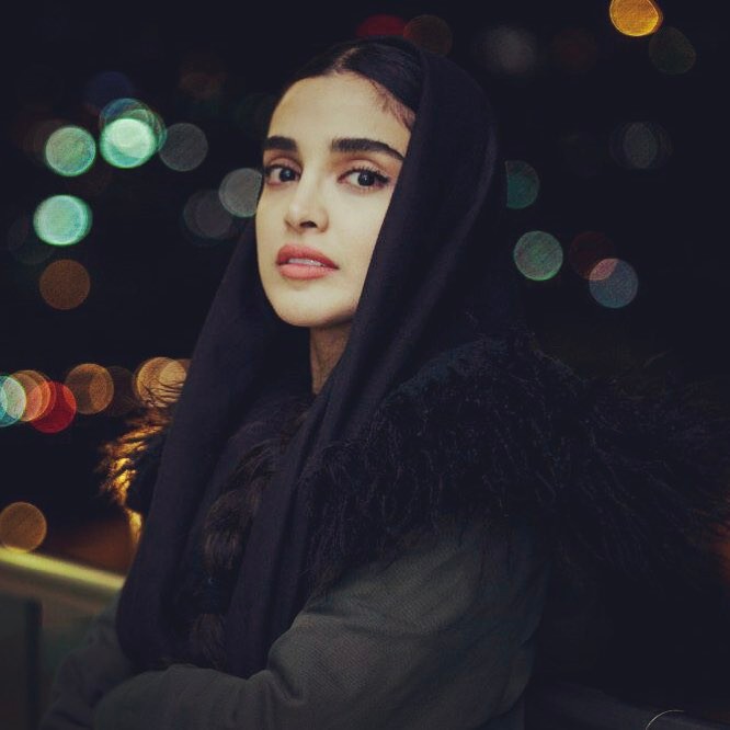 Picture of Elahe Hesari