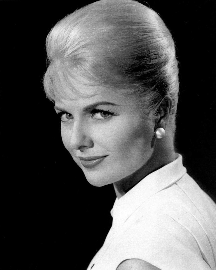 Picture of Martha Hyer