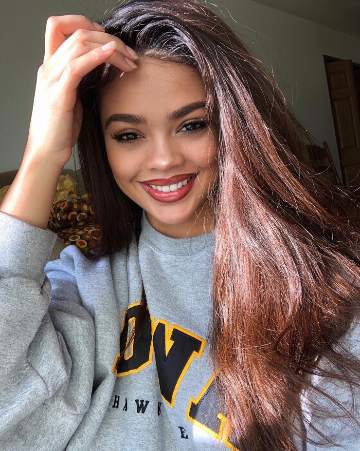 Picture of Caitlyn M