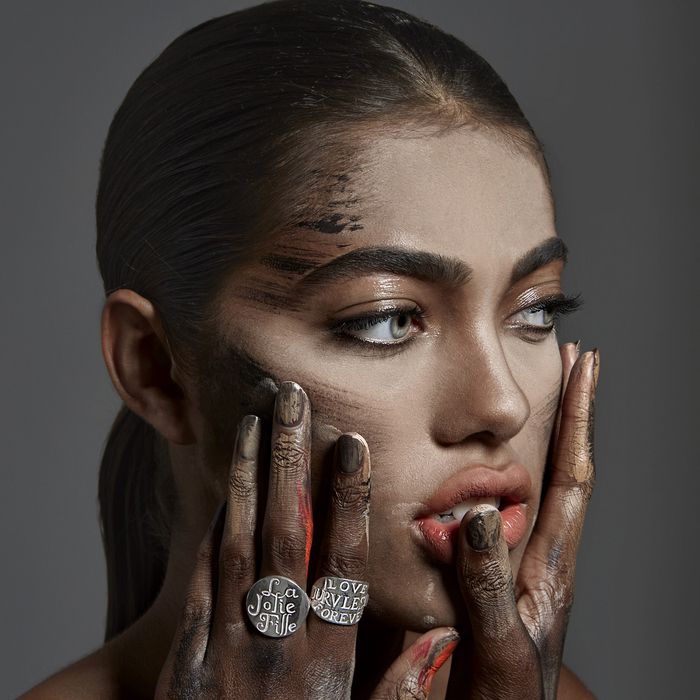 Picture of Isabella Derrick