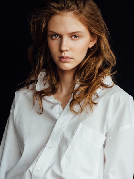 Alena Titova picture