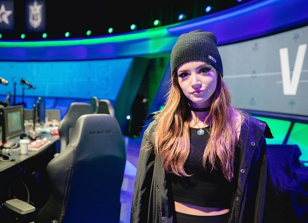 Picture of Chrissy Costanza