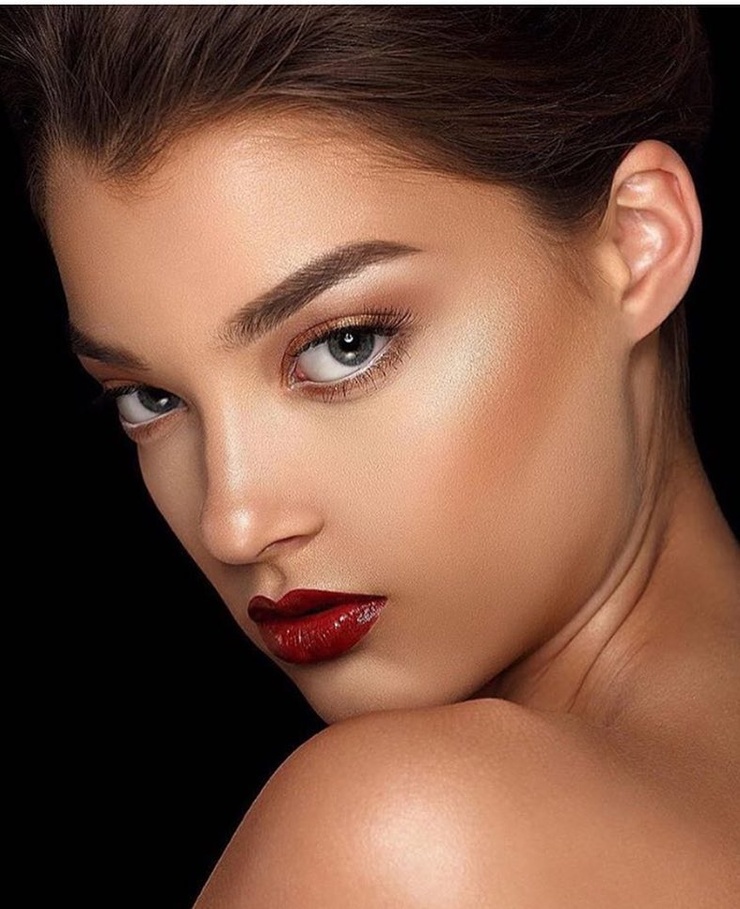 Sarah Simmons image