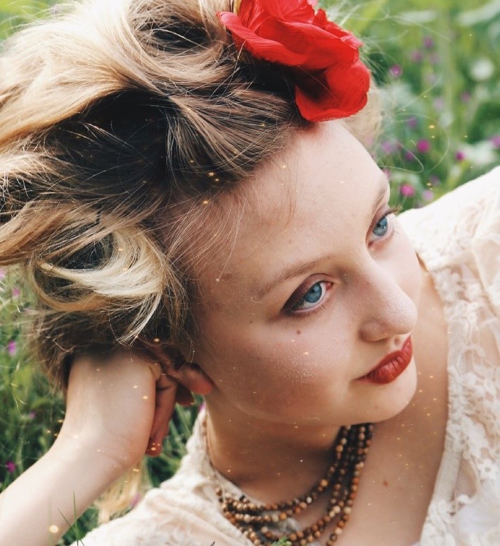 Picture of Lily Bleu Andrew