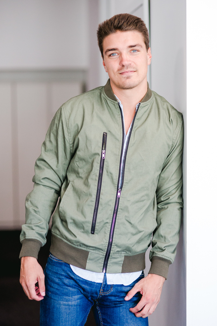 Dean Unglert picture