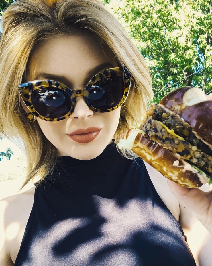 Renee Olstead image