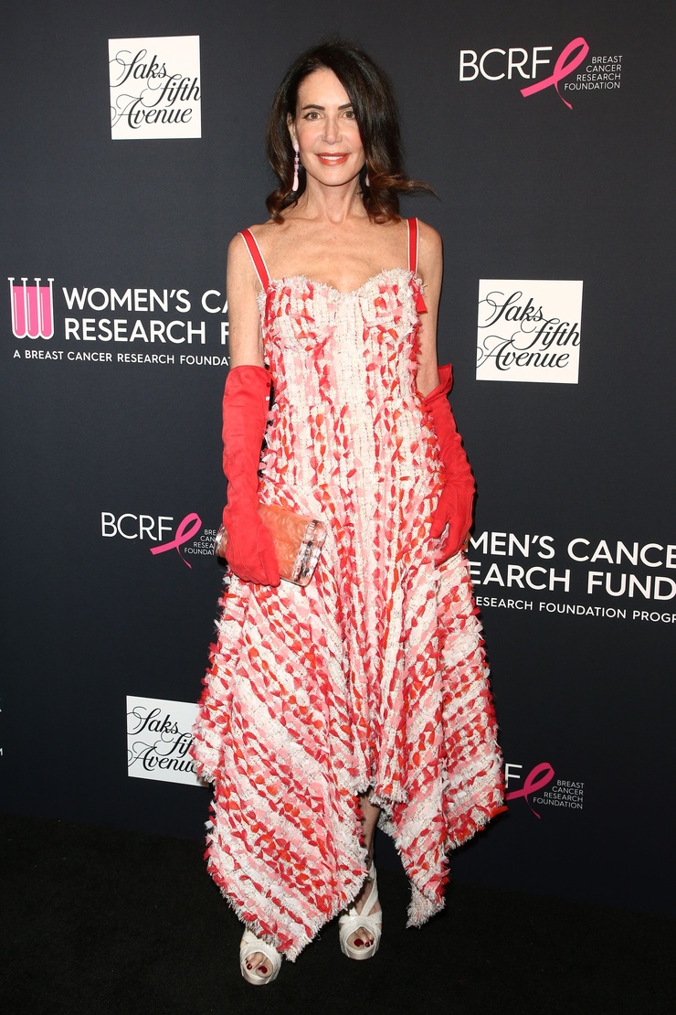 Image of Lois Robbins