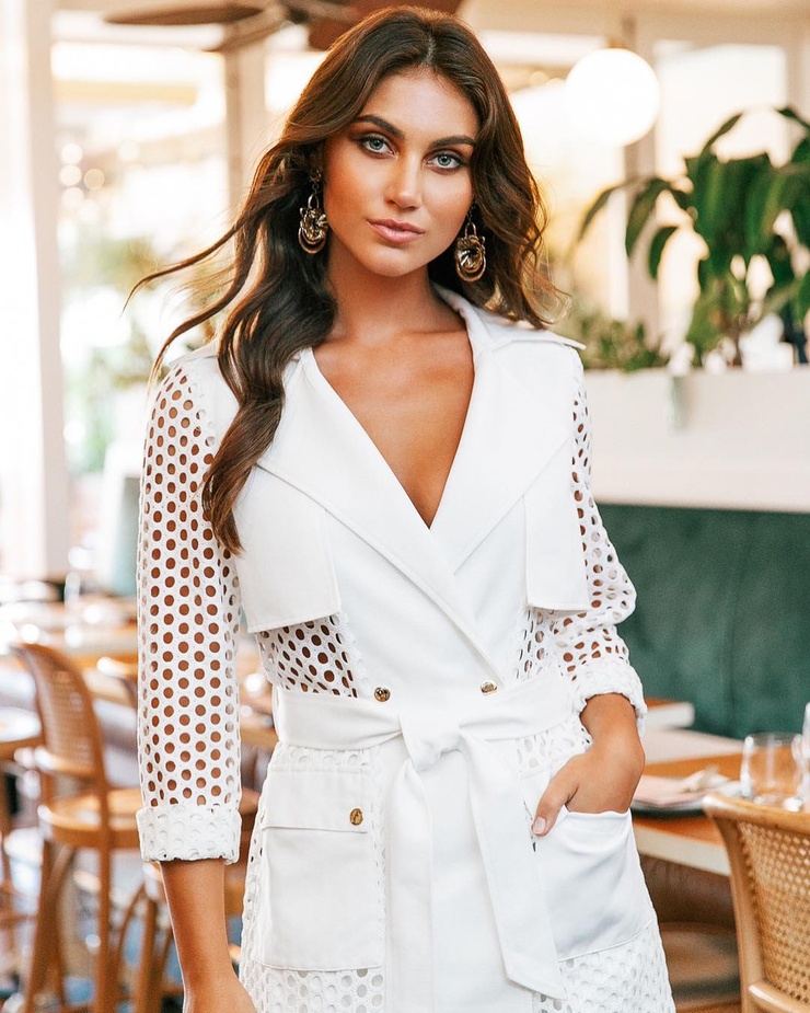 Picture of Stephanie Rayner