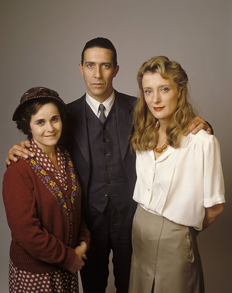 Amanda Root, Ciarán Hinds, Kate Buffery
