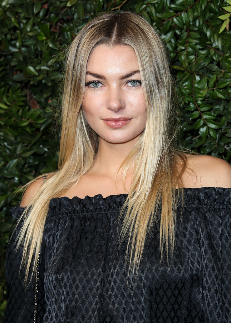 Jessica Hart picture