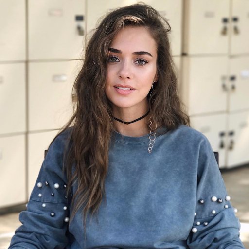 Picture of Bensu Soral