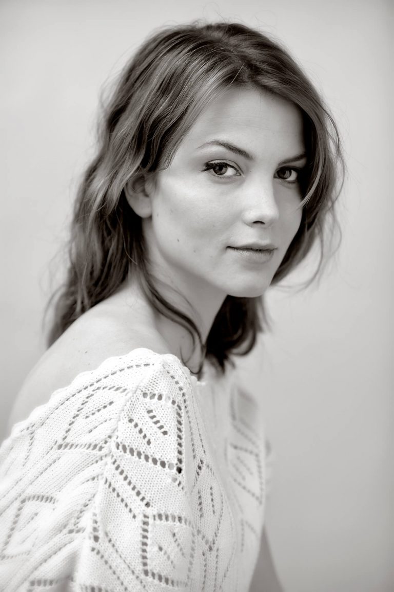 Sylvia Hoeks picture