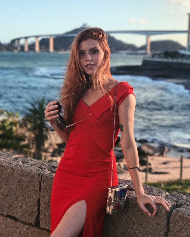 Gabriela Cardoso picture