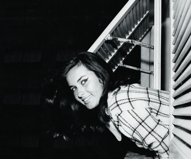 Picture of Helô Pinheiro