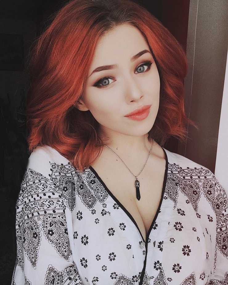 Picture of Elizabeth Renard