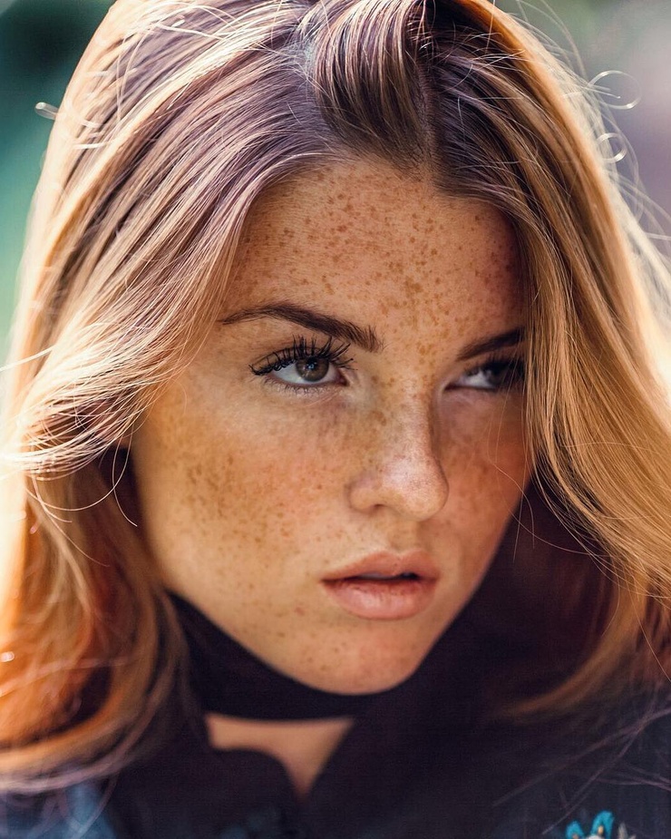 Picture of Lara Vogel