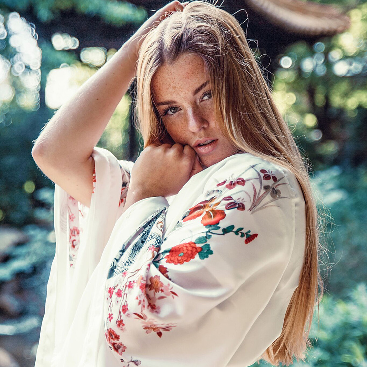 Picture of Lara Vogel