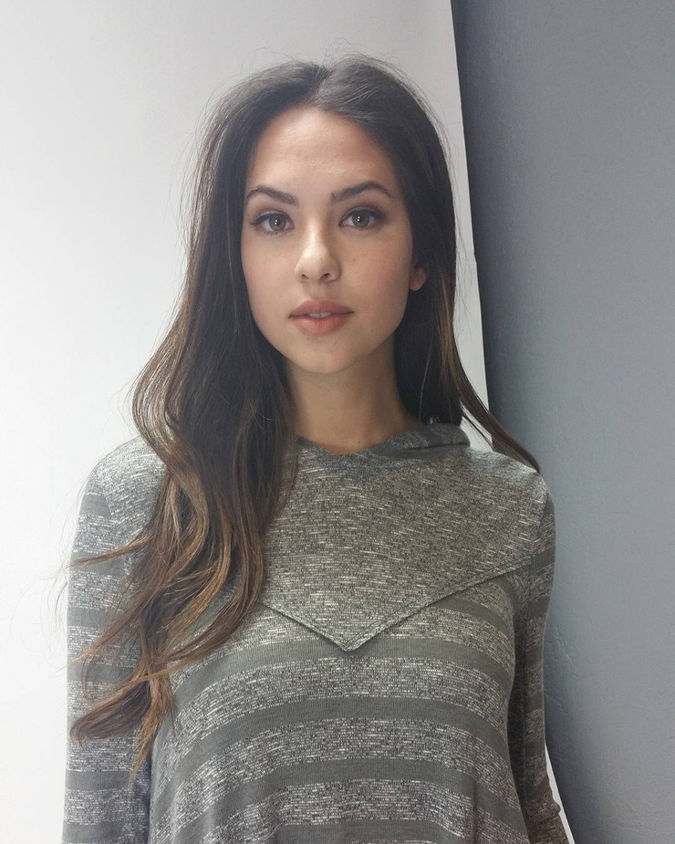 Picture of Christen Harper
