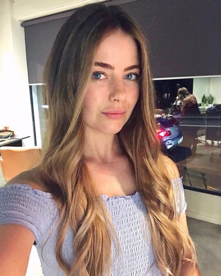 Picture of April Rose Pengilly