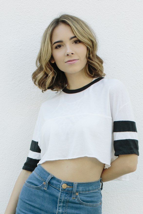 Haley Pullos picture