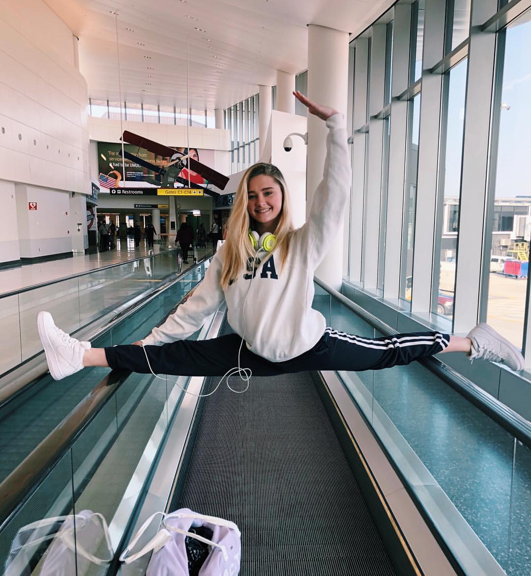 Lizzy Greene image