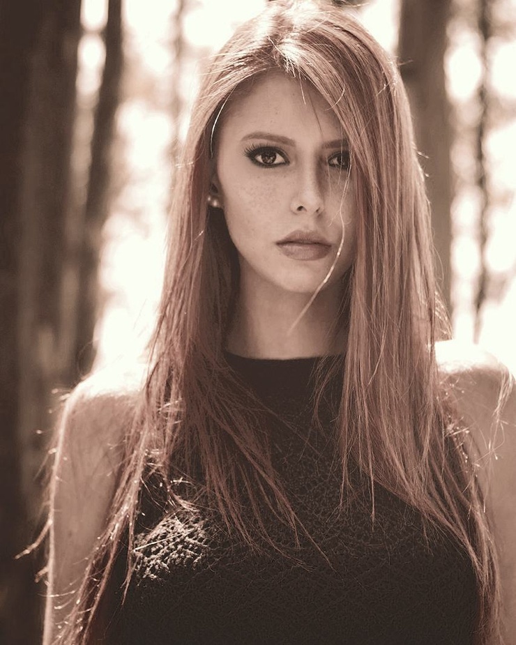 Picture of Aline Brito