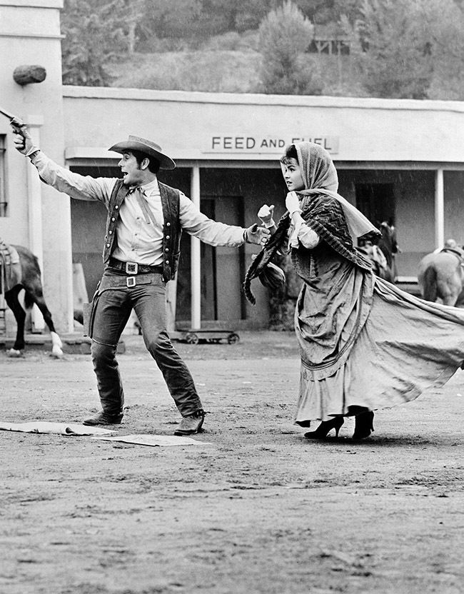 Robert Fuller, Annette Funicello