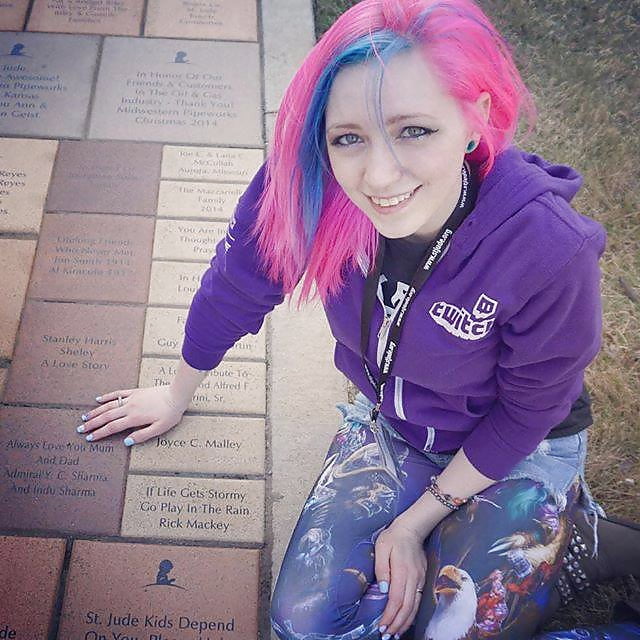 Danielle Mackey image