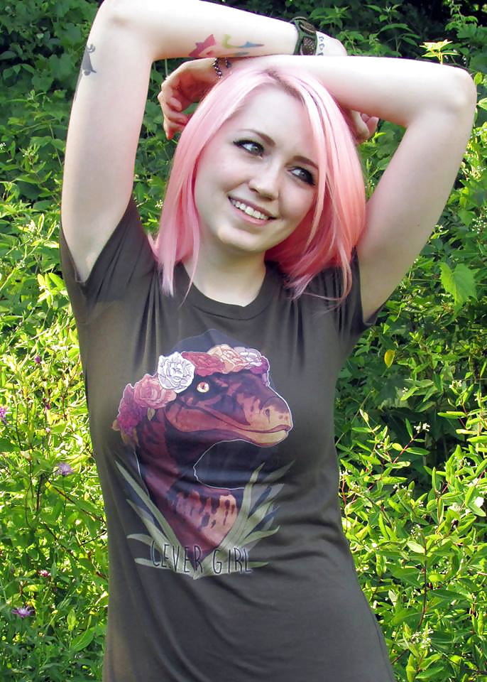 Danielle Mackey image