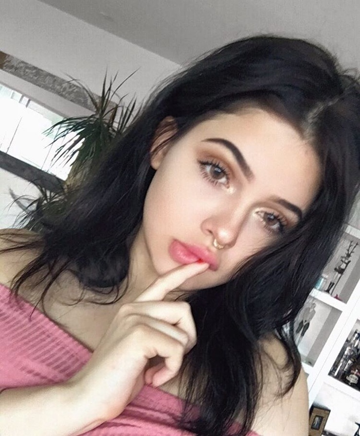 Image of Isa Longwell