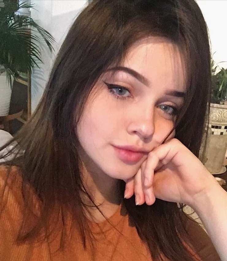 Image of Isa Longwell