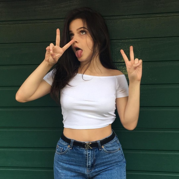 Picture of Isa Longwell