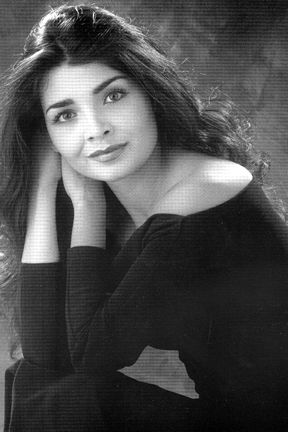 Picture of Ara Celi