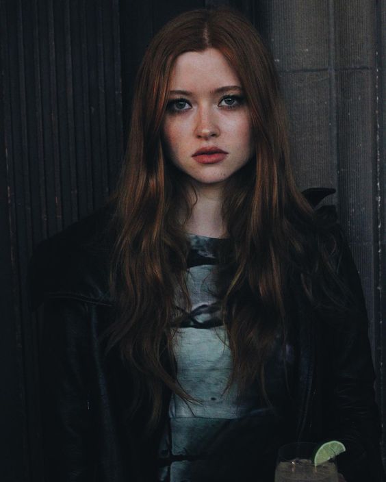 Ellie Stuart Hunter image