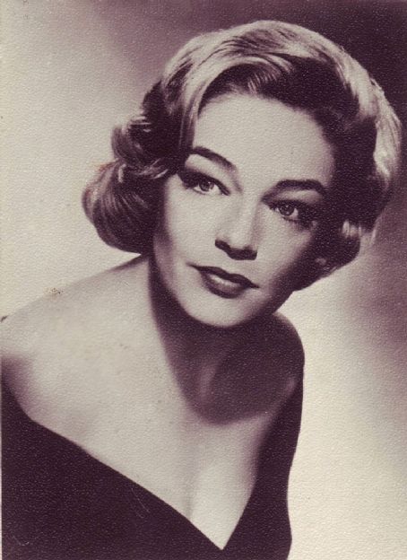 Simone Signoret picture