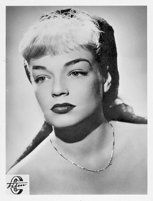Picture of Simone Signoret