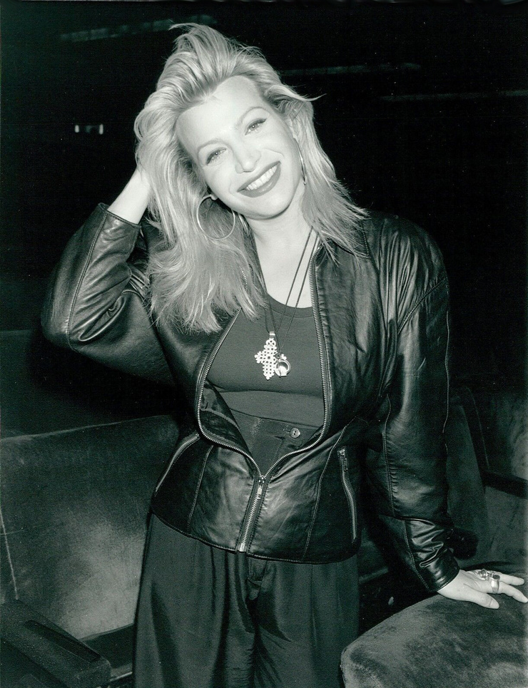 Taylor Dayne