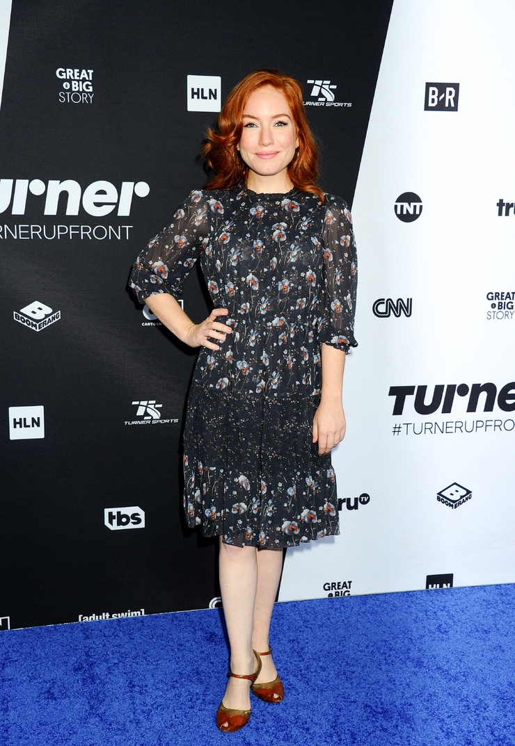 Maria Thayer image
