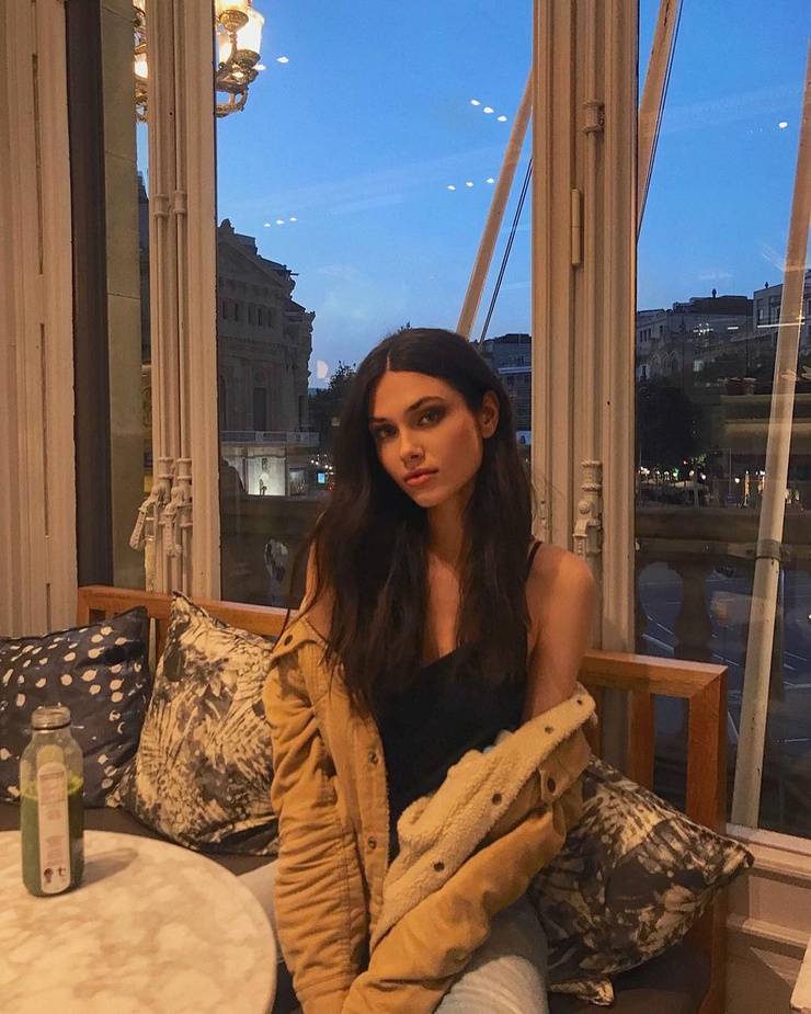 Picture of Vika Bronova