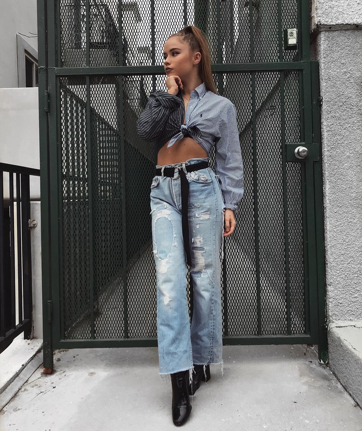 Picture of Lexee Smith