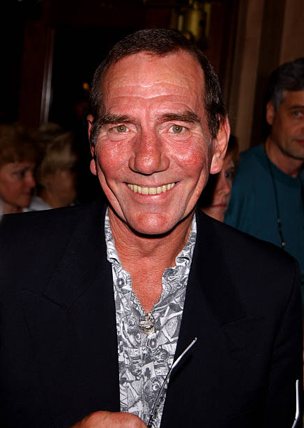 Pete Postlethwaite