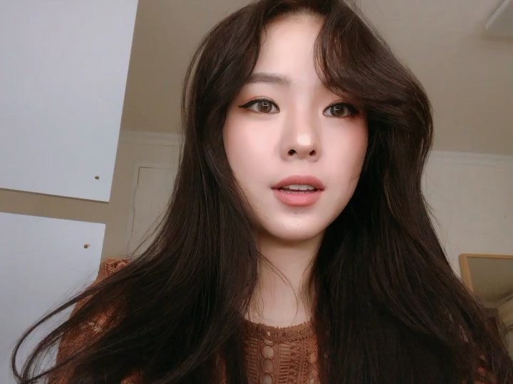 Ha Neul (하늘) image