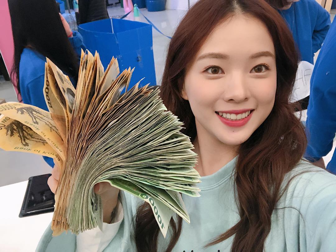 Picture of Ha Neul (하늘)