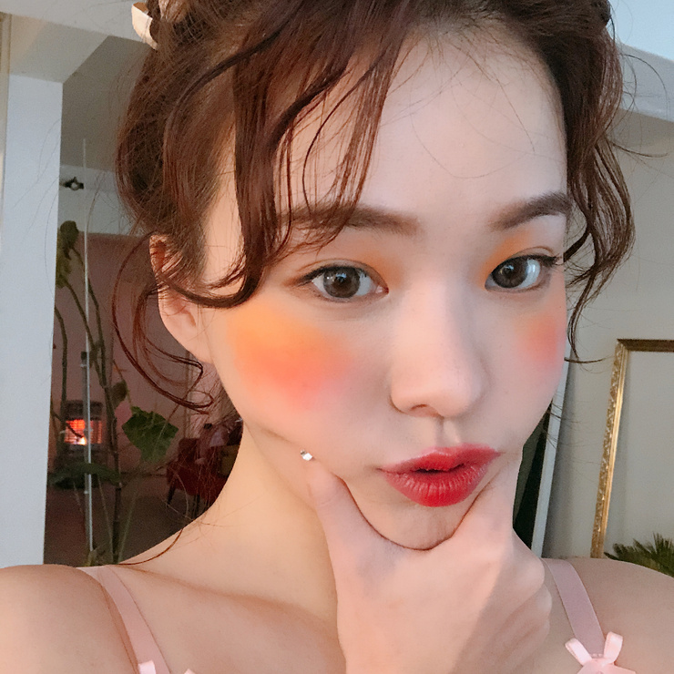 Picture of Ha Neul (하늘)