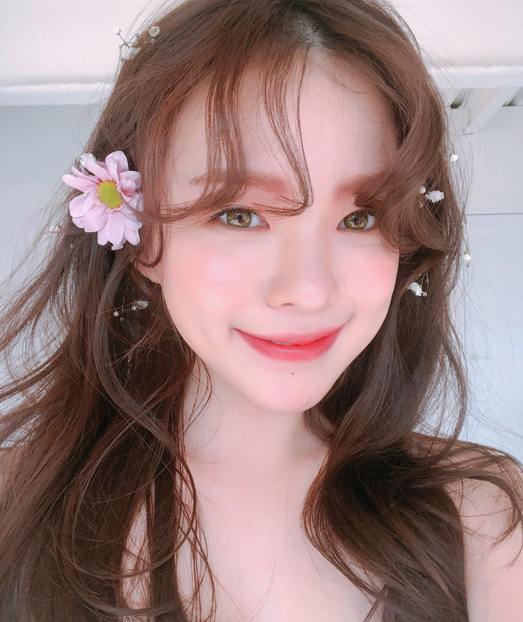 Picture of Ha Neul (하늘)